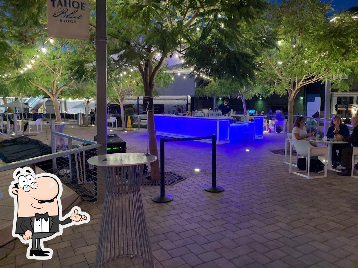 Tahoe Blue Ridge Bar, David J Stern Walk in Sacramento - Restaurant reviews