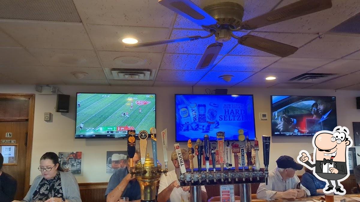 Casey's Cafe, Ellington - Restaurant menu, prices and reviews