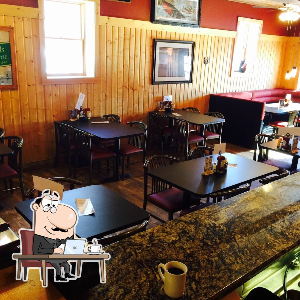 Red Rooster Bar & Lounge, Long Lake - Restaurant menu, prices and reviews