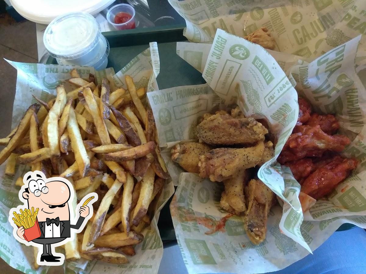 Wingstop, 1372 Winston Plaza in Melrose Park - Restaurant menu and reviews