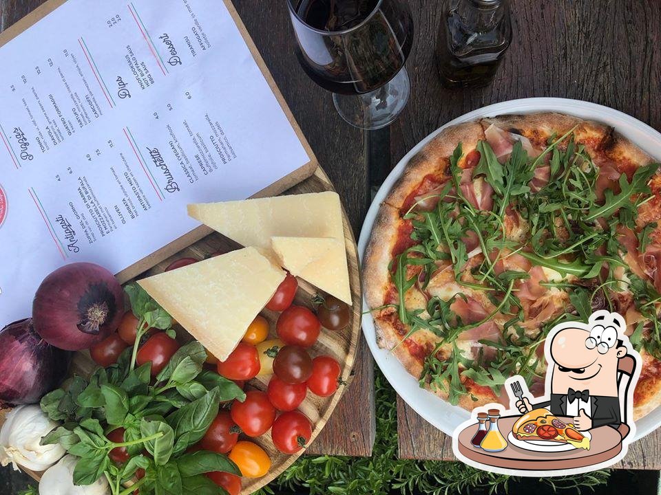 Luca's Pizza pizzeria, Naples