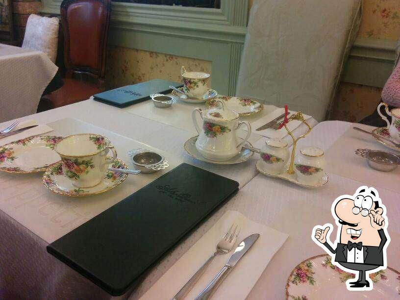 After Queen Tea Shop in Richmond Hill - Restaurant menu and reviews