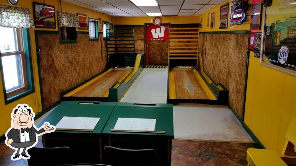 Tippy's Bar & Grill in Two Rivers - Restaurant reviews