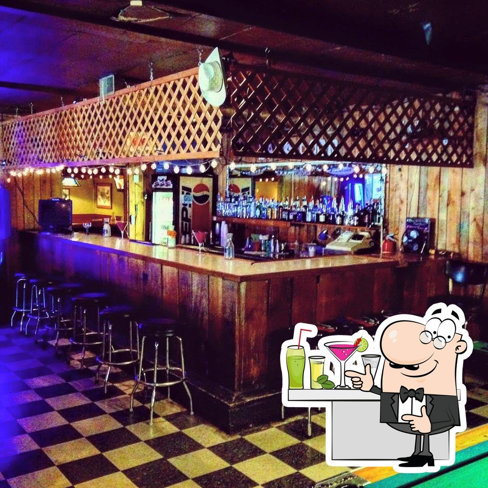 The Back Door Bar & Grill, Danville - Carta del restaurante y opiniones