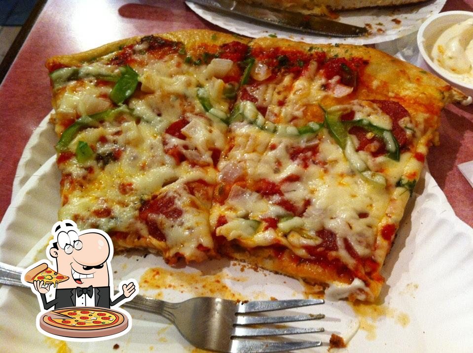 King Slice, 1598 Bloor St W in Toronto - Restaurant menu and reviews