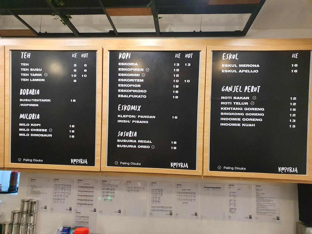 Menu at Kopiria Handil Ahmad Yani, Muara Jawa Ulu