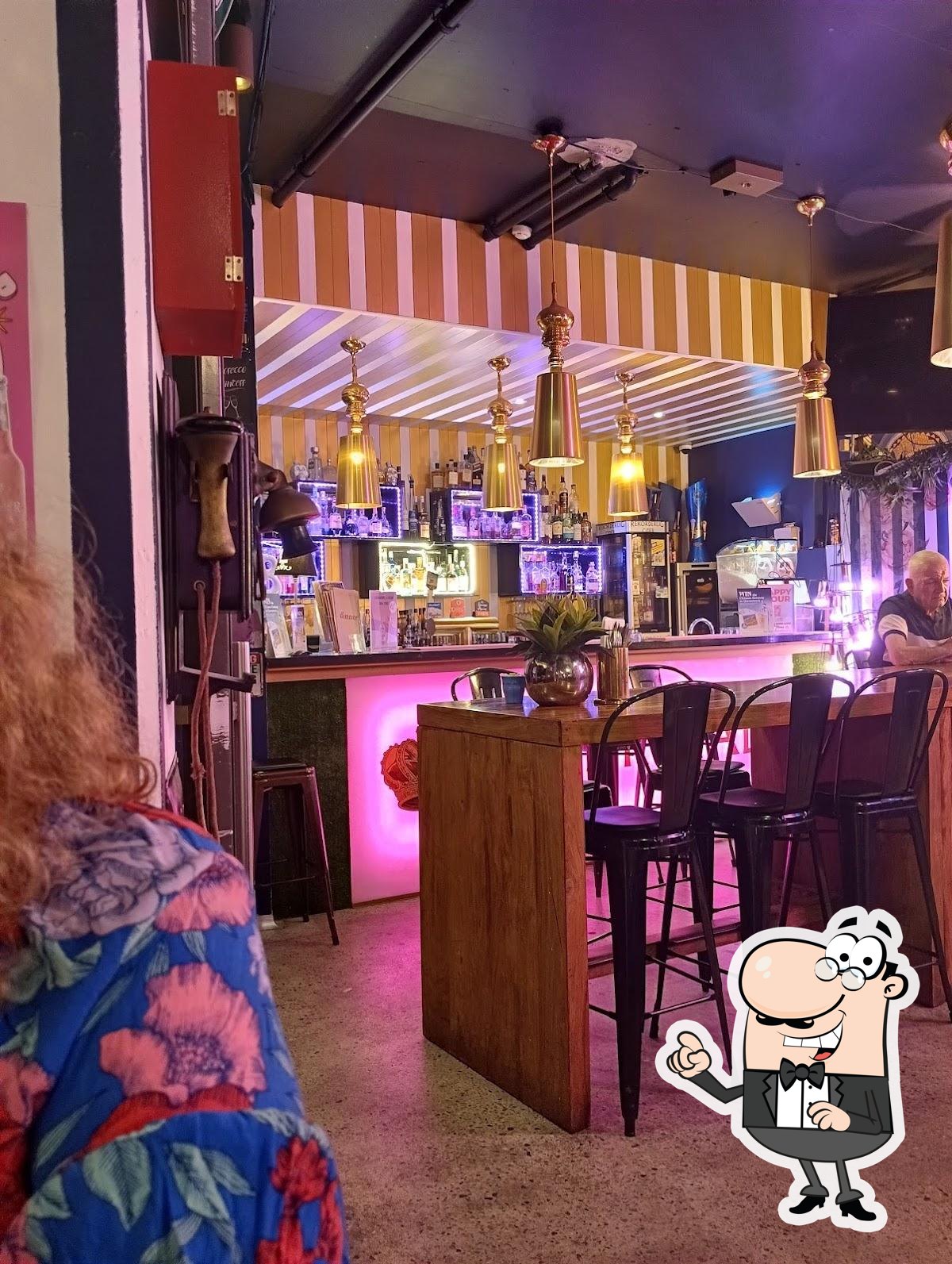 Cafe Royal, Cockburn Central - Restaurant menu, prices and reviews