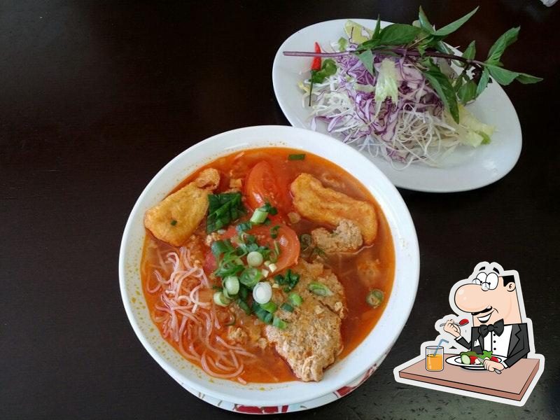 Banh Mi Ba Le, 538 Dundas St W in Toronto - Restaurant menu and reviews