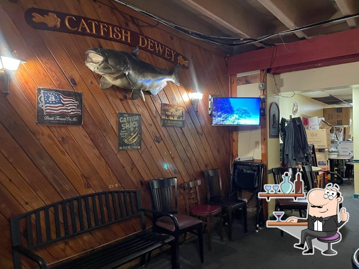 Catfish Deweys, Fort Lauderdale - Restaurant menu, prices and reviews