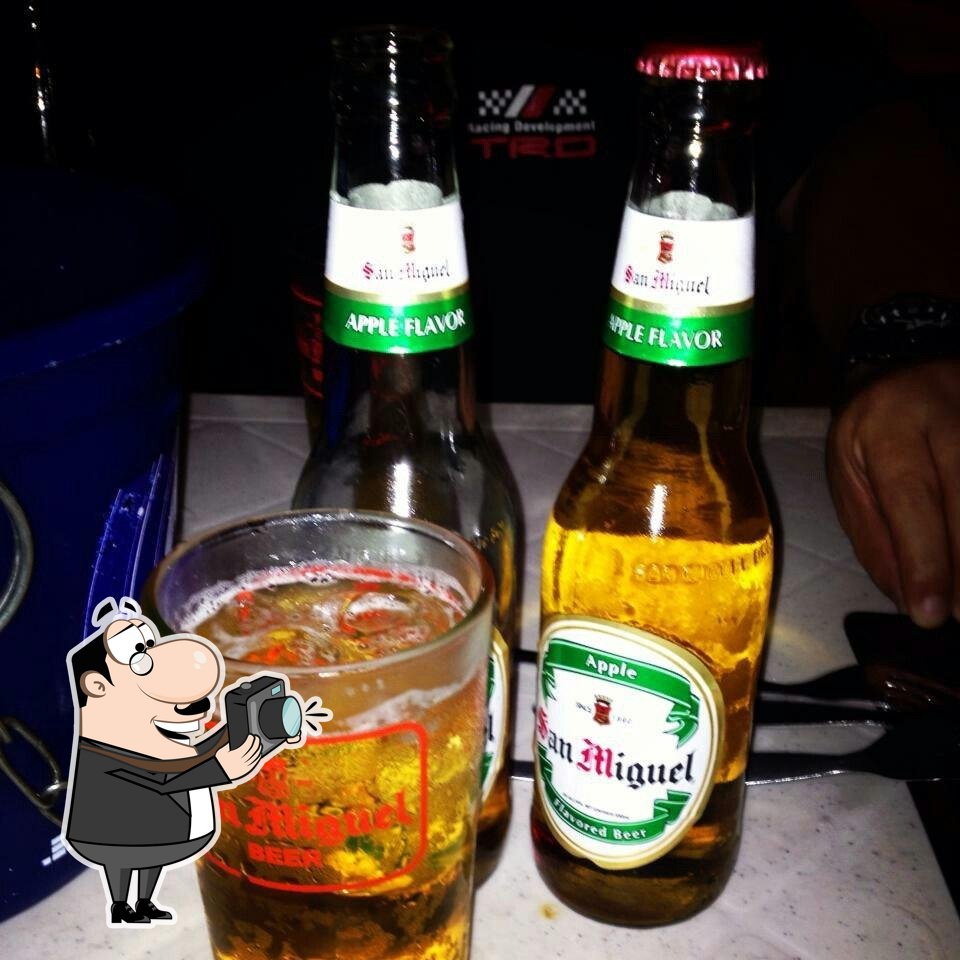 Padi's Point pub & bar, Calamba - Restaurant reviews