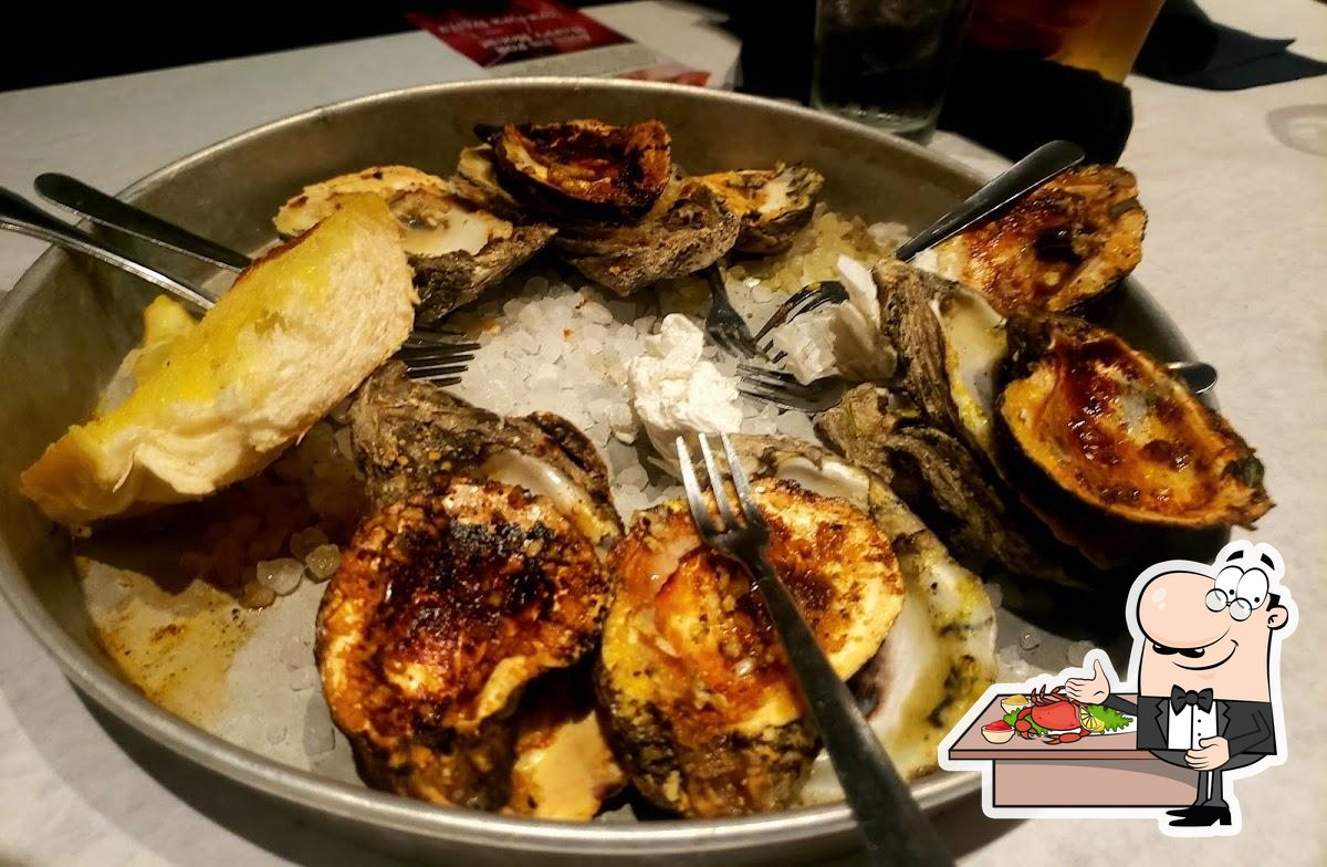 Half Shell Oyster House in Gulfport - Restaurant menu and reviews