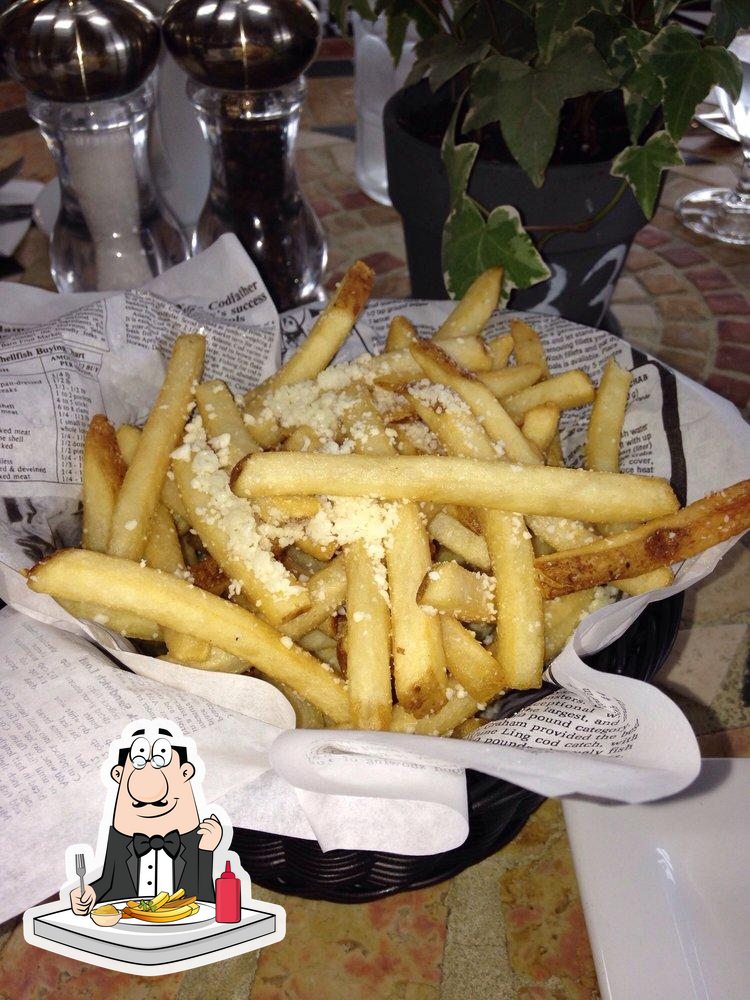 Farm Neck Cafe, 1 Farm Neck Way in Oak Bluffs - Restaurant menu and reviews