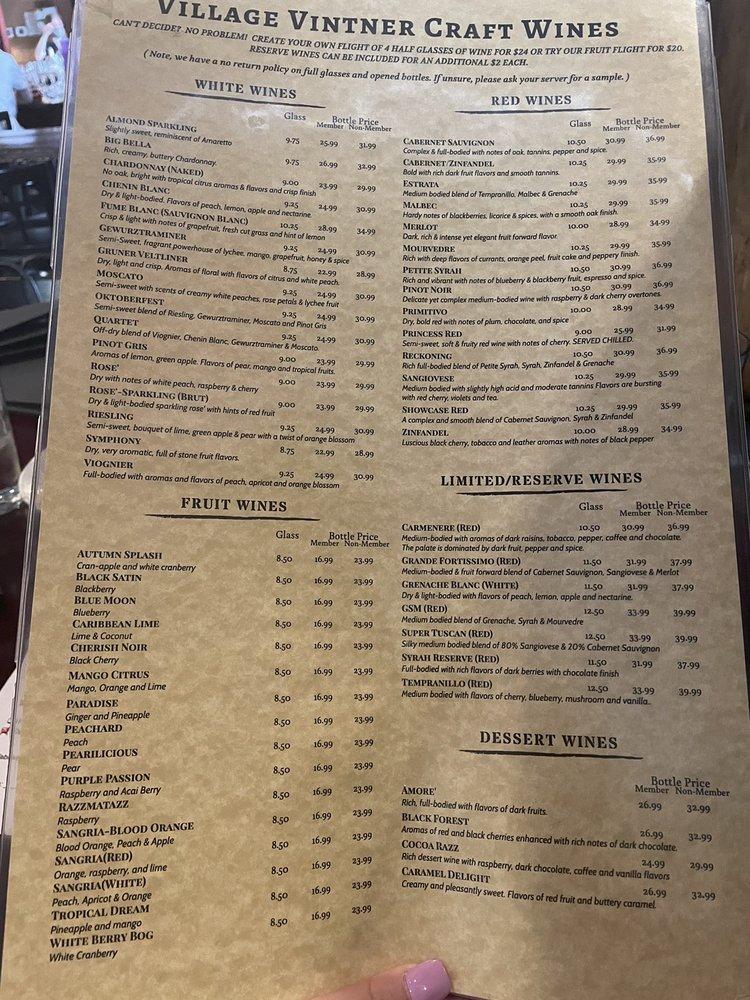 Menu at Village Vintner Winery & Brewery pizzeria, Algonquin