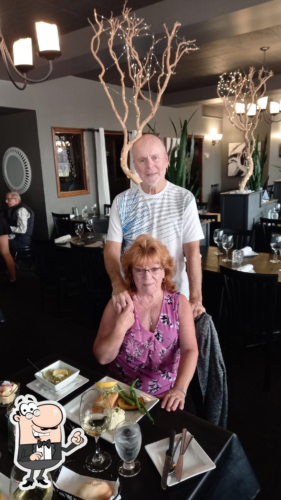Waggs Steak & Seafood Restaurant, Sarnia - Restaurant menu, prices and ...