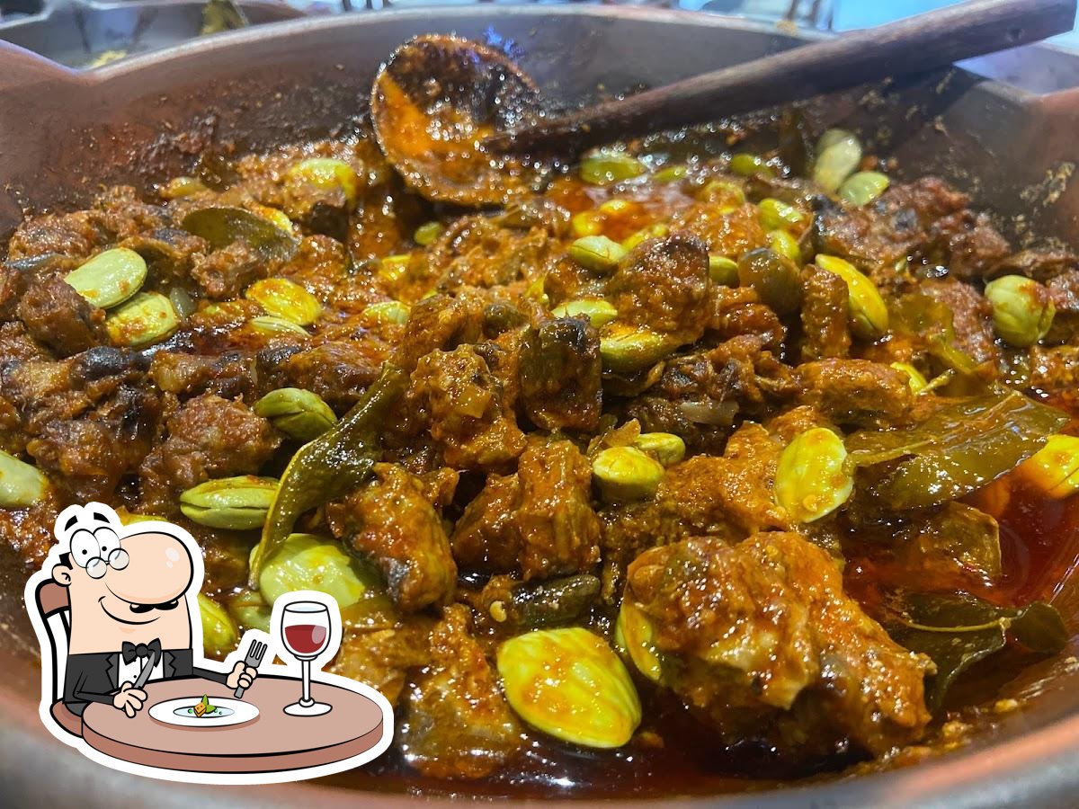 Nasi Kapau Raja Ganda restaurant, Central Jakarta - Restaurant reviews