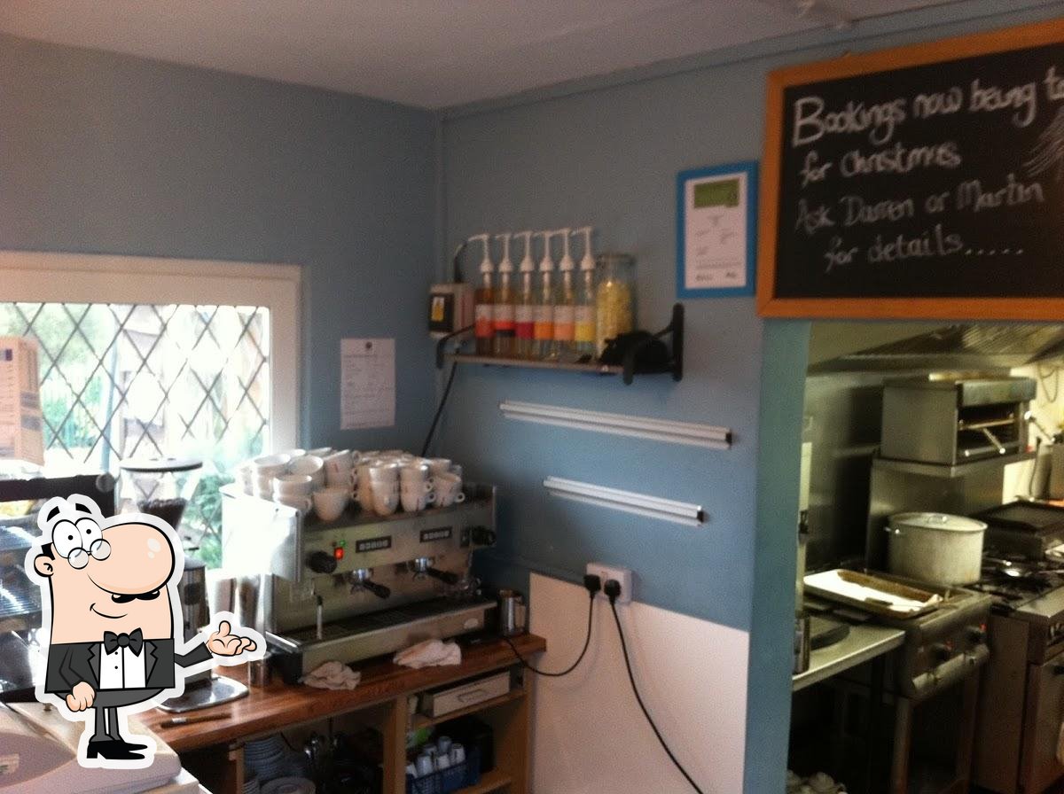 The Blue Rooms Cafe, 156 Ongar Rd in Romford - Restaurant menu and reviews