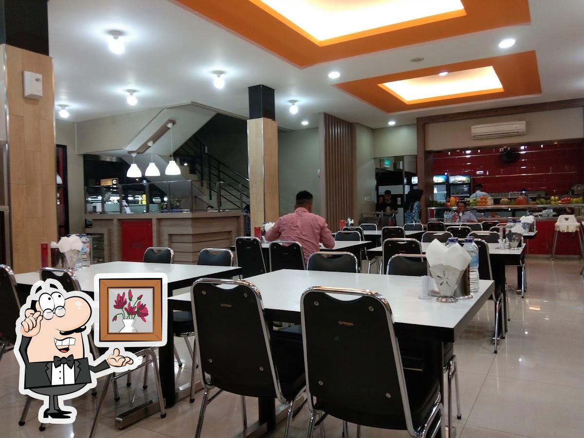 RM Baresolok Harapan Raya ( Simpang Jl. Bukit Barisan ), Pekanbaru ...
