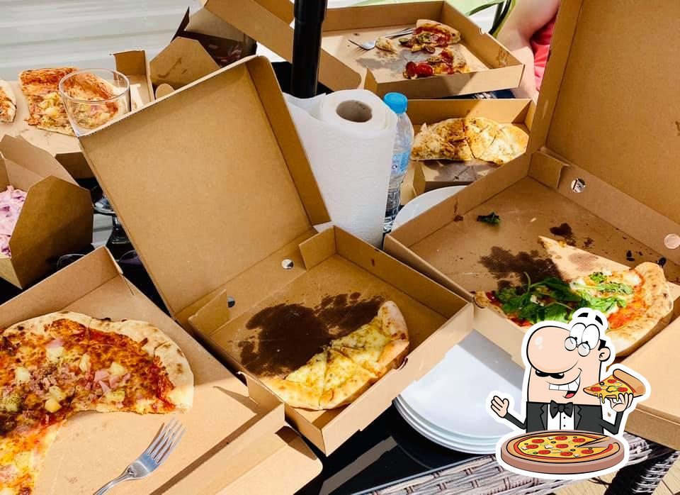 Cowabunga Pizza Shop in West Mersea - Restaurant menu and reviews