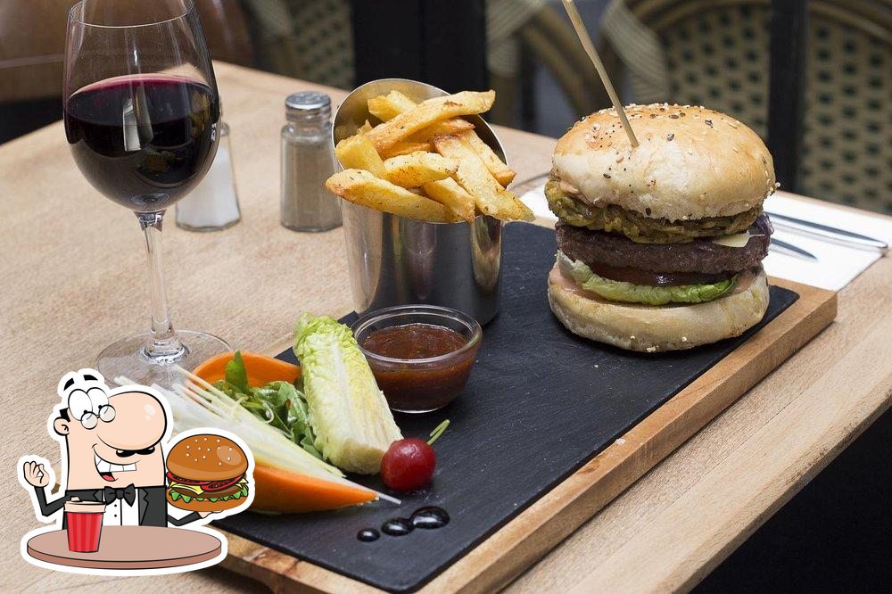 À La Française pub & bar, Paris, 50 Rue Léon Frot - Restaurant reviews