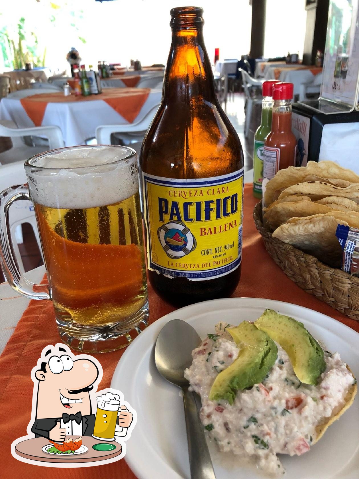 Cerveza Pacifico Ballena