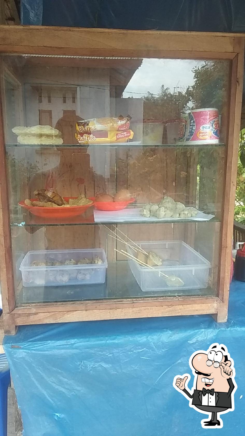 Makan dan minuman ringan restaurant, Tanjung Mulia