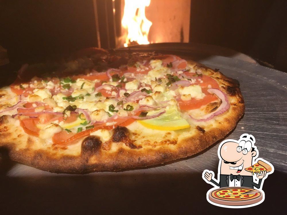 DragonFire Pizza in Ellsworth - Restaurant reviews