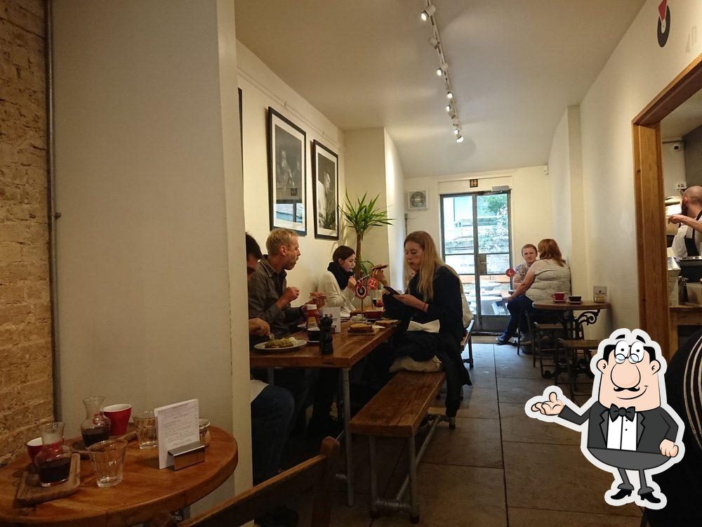 Hot Numbers Coffee Trumpington Street, 4 Trumpington St in Cambridge ...