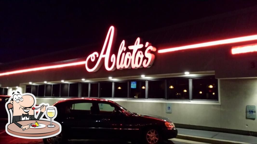 Alioto's, 3041 N Mayfair Rd in Wauwatosa - Restaurant menu and reviews