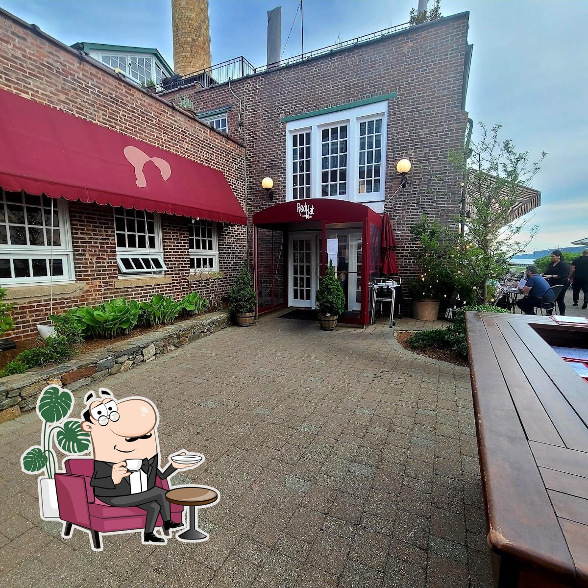 Red Hat on the River, Irvington - Restaurant menu, prices and reviews