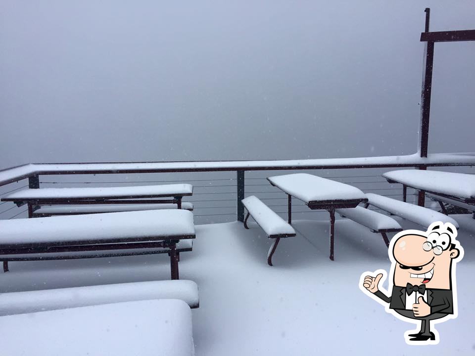 Frostbite Kiosk in Thredbo - Restaurant reviews