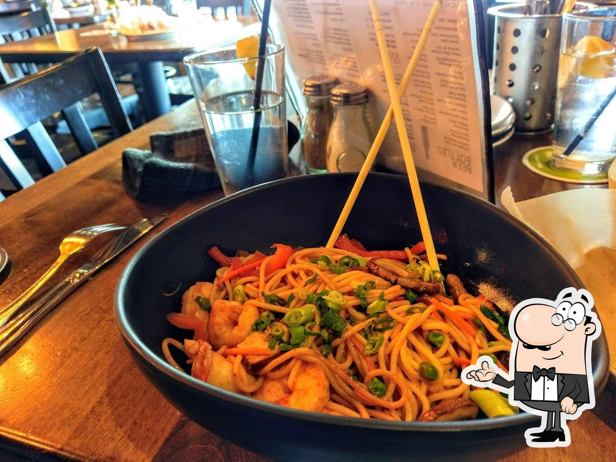 Table Six Kitchen + Bar, North Canton - Restaurant menu, prices and reviews