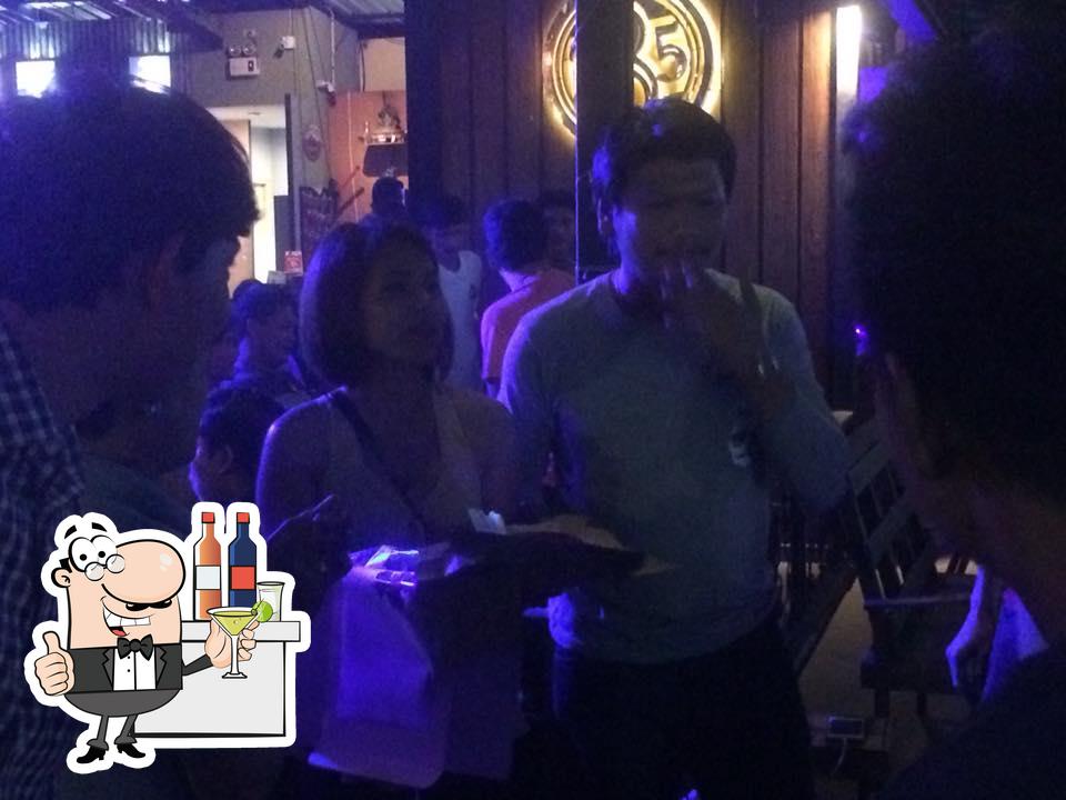 555 Bar, Samut Prakan - Restaurant reviews