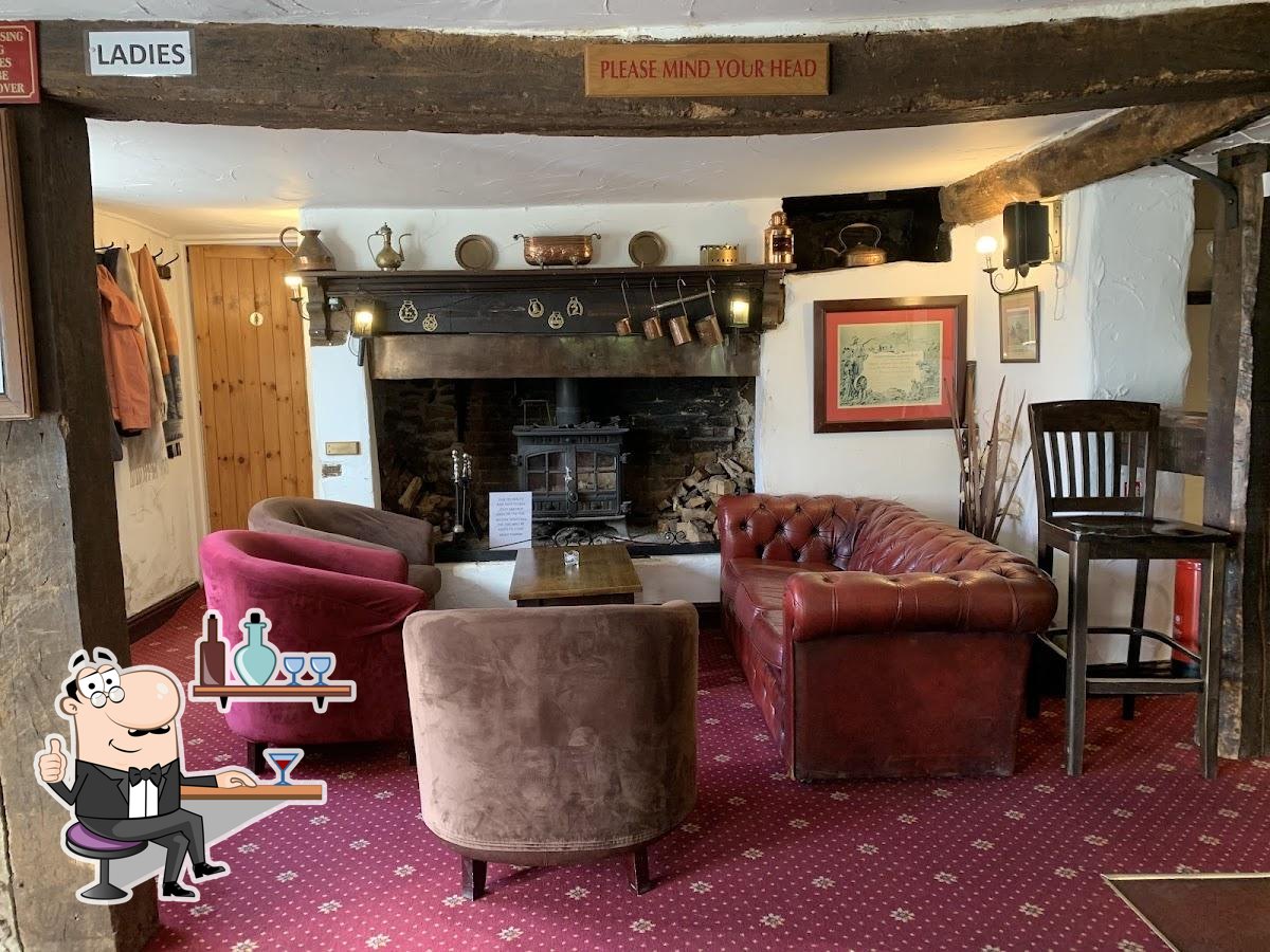 The Otter Inn, Honiton - Restaurant menu, prices and reviews