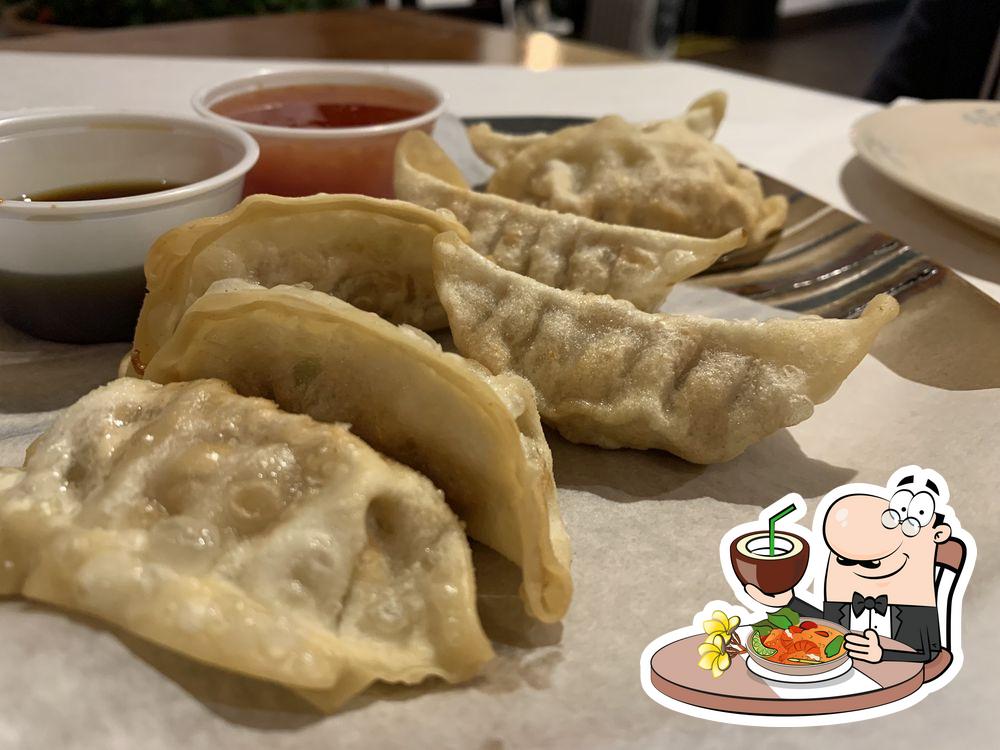 Sticky Rice Thai, 203 6th St in Racine - Restaurant menu and reviews
