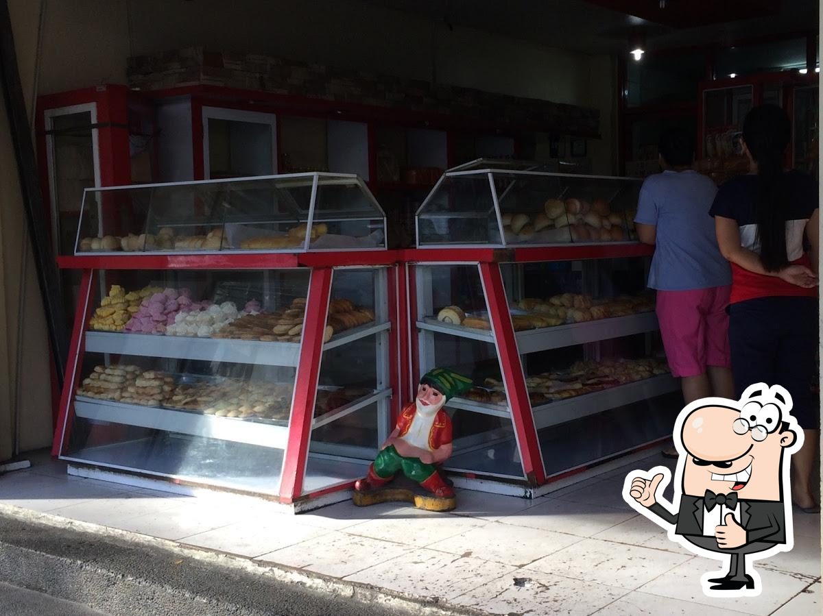 Ostrich Bakery, Quezon City, 10 Balete Dr - Restaurant reviews