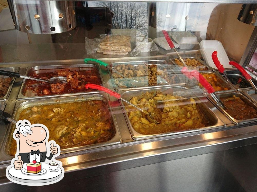Mona's Roti in Toronto - Restaurant menu and reviews