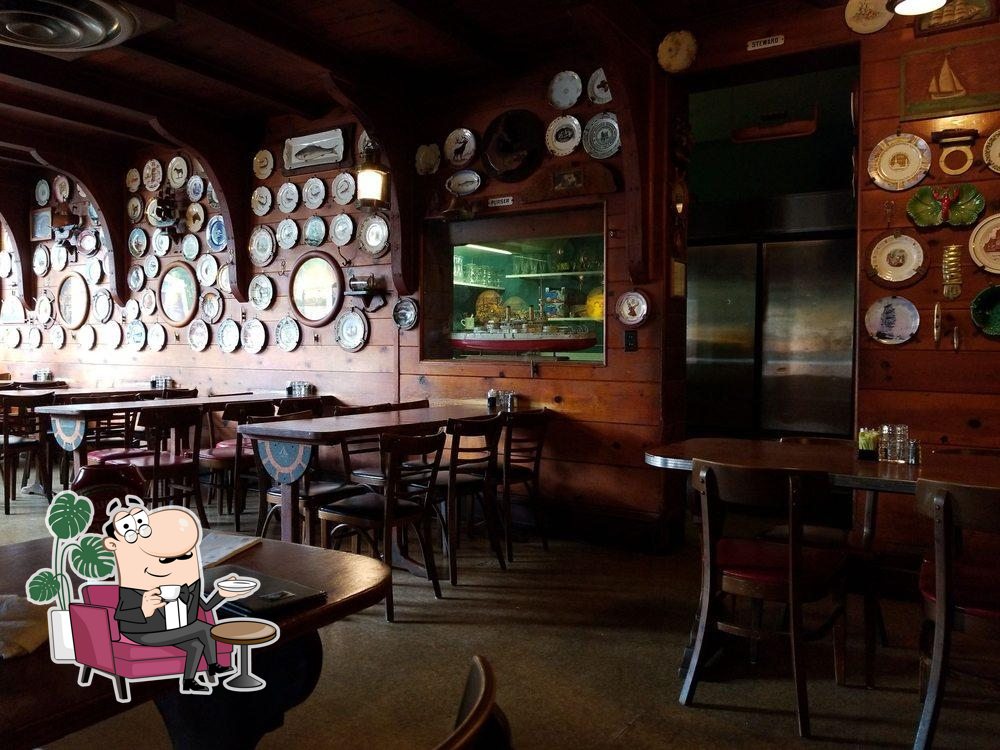 Dan & Louis Oyster Bar, Portland - Restaurant menu, prices and reviews