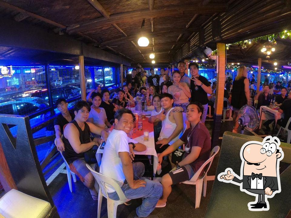Maczela's Pizza restaurant, Marikina - Restaurant reviews