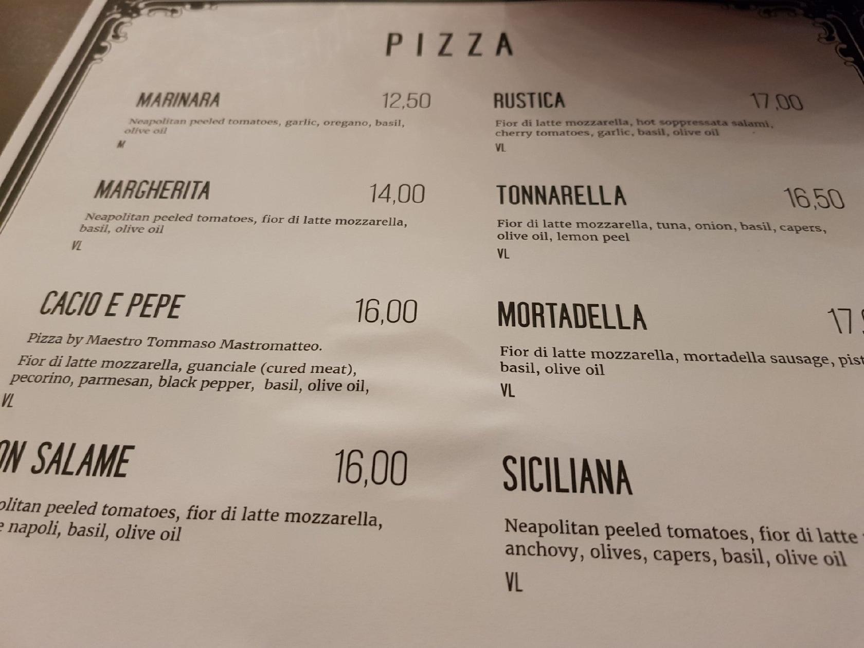 Menu at Pizzeria Via Tribunali, Helsinki, Sofiankatu 4