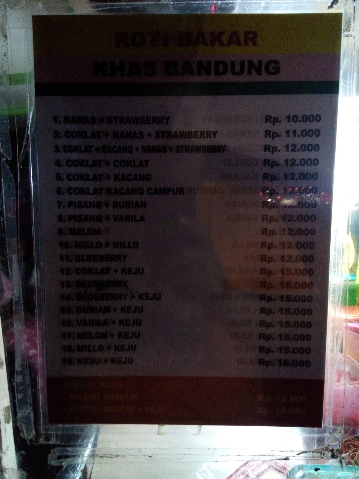Menu at Roti Bakar Bandung cafe, Watutulis