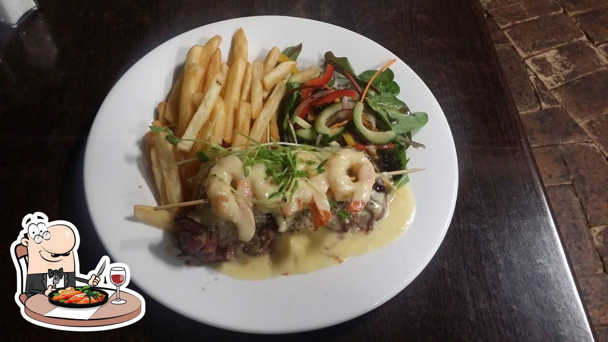 The Geraldton Hotel in Geraldton - Restaurant menu and reviews