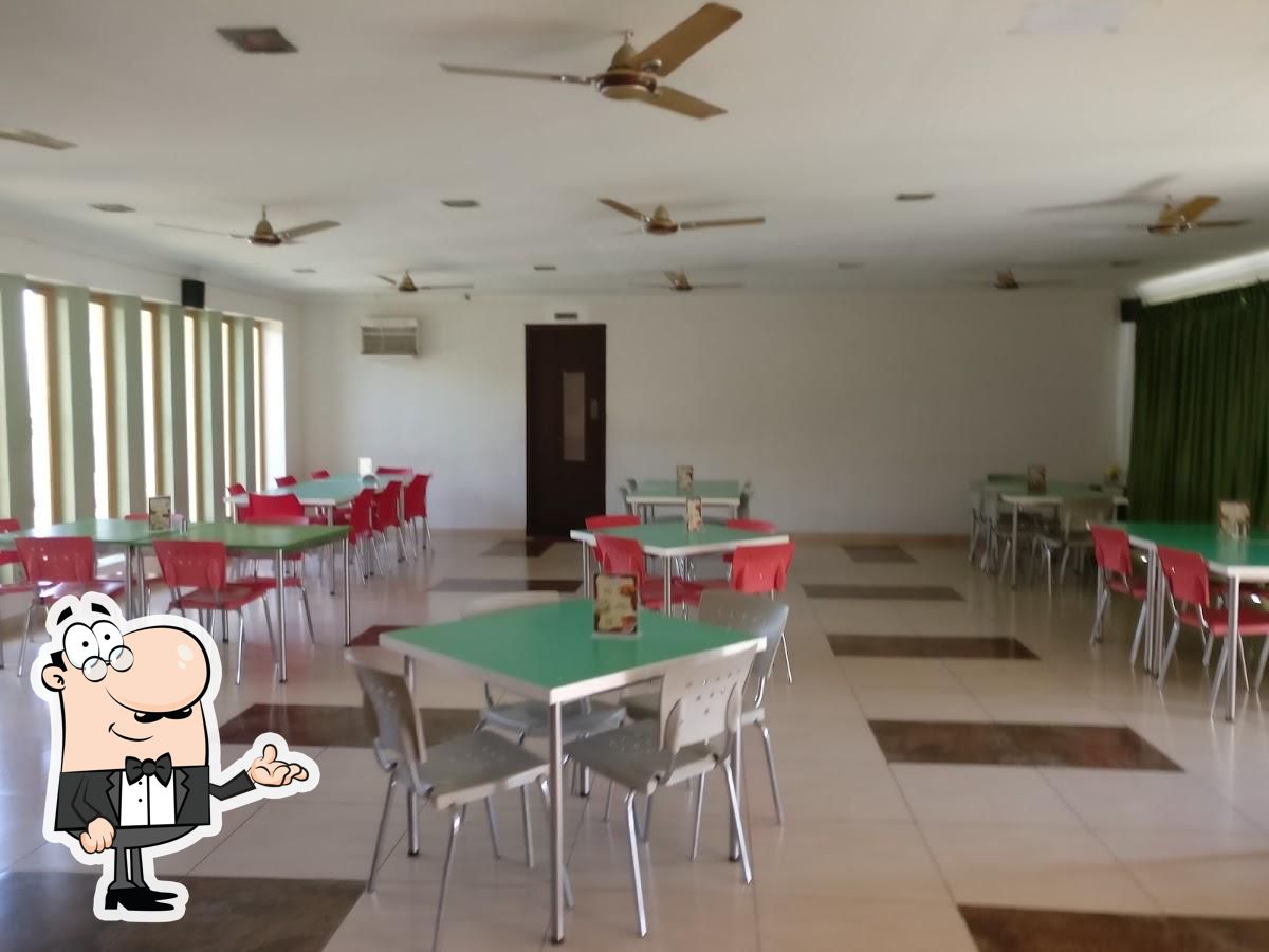 Capsi Family Restaurant - Restaurant menu, prices and reviews