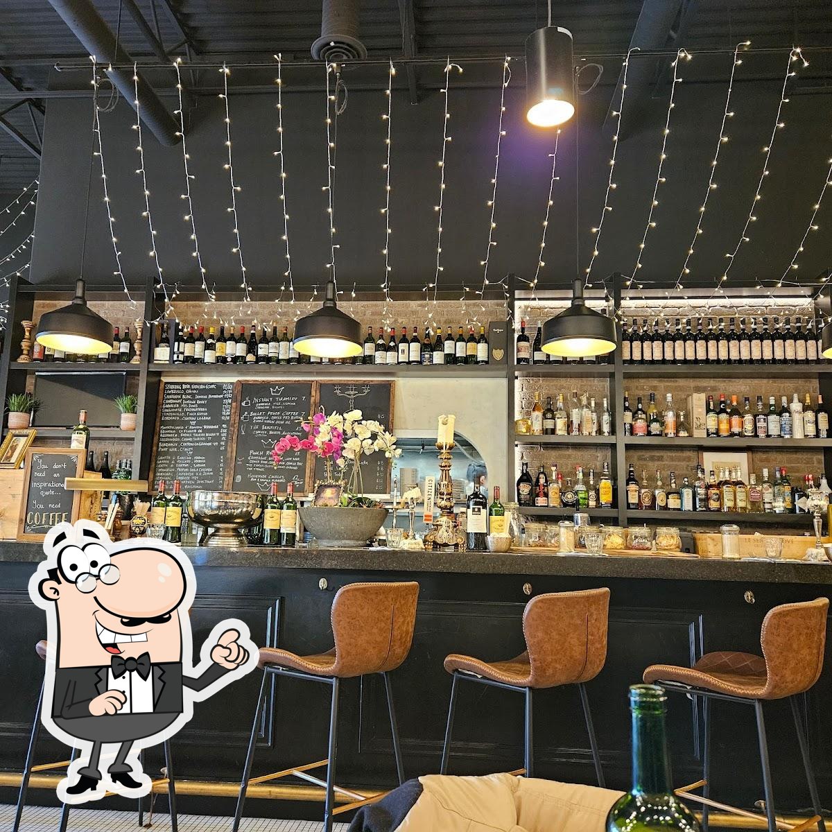 Queens Breakfast Cocktails, Calgary - Restaurant menu, prices and reviews