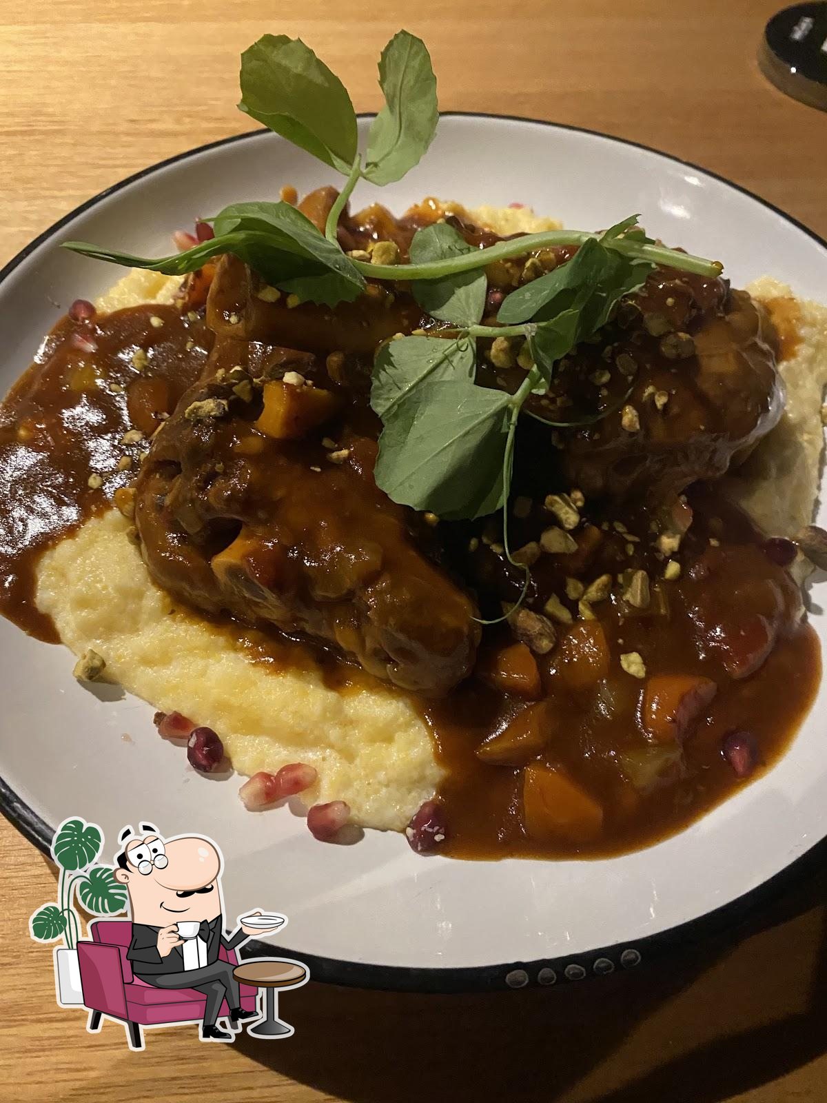 The Savvy Squire, Mooloolaba - Restaurant menu, prices and reviews