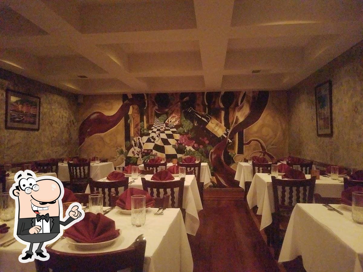 Villa Napoletana, East Longmeadow - Restaurant menu, prices and reviews