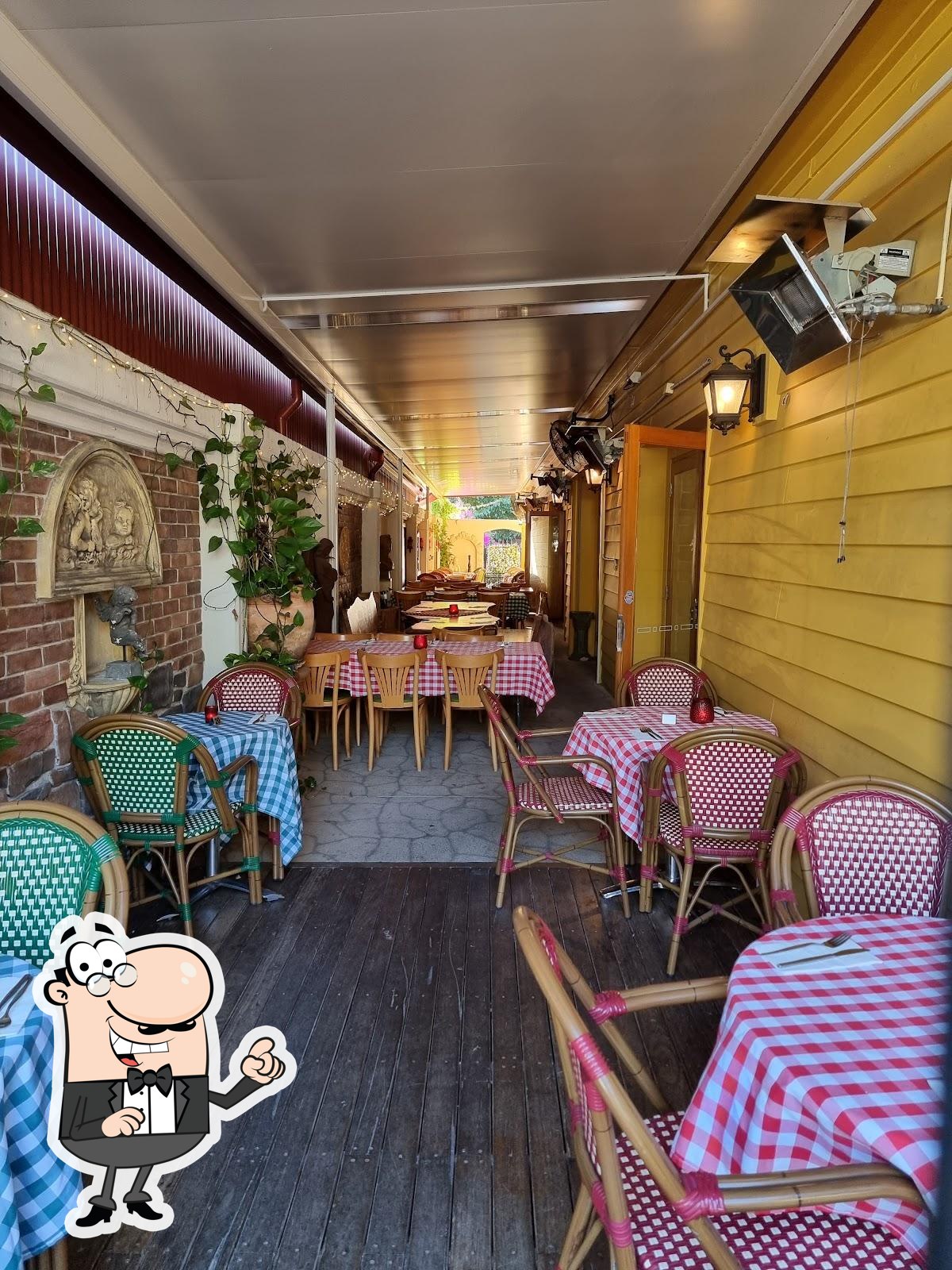 Marinara Restaurant in Hawthorne - Restaurant menu and reviews