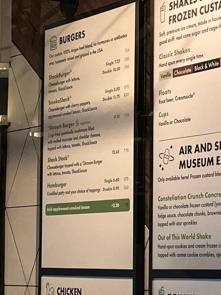 Menu at Shake Shack restaurant, Chantilly