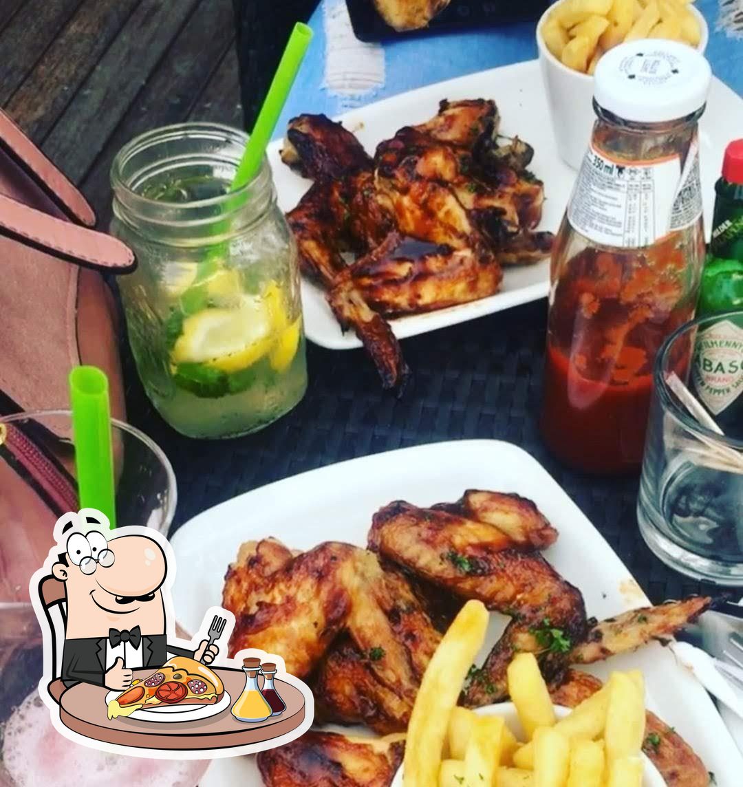 KFC Kwazekhele (New Brighton) restaurant, Port Elizabeth, Njoli St ...