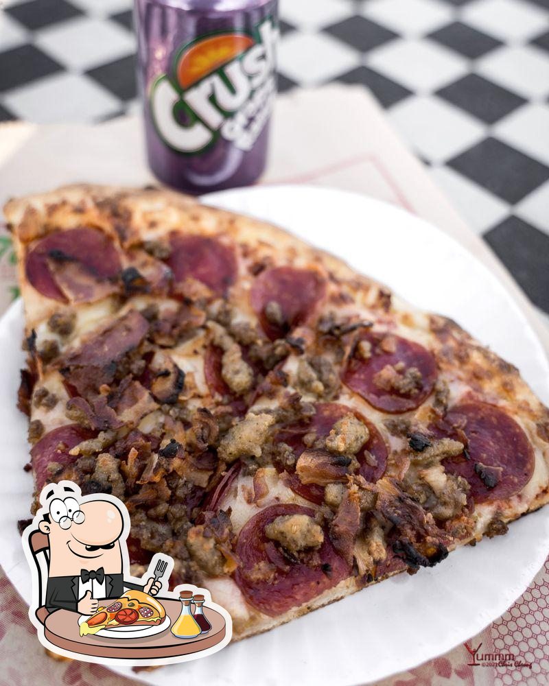 Gino's Famous Pizza in Pickering - Restaurant menu and reviews