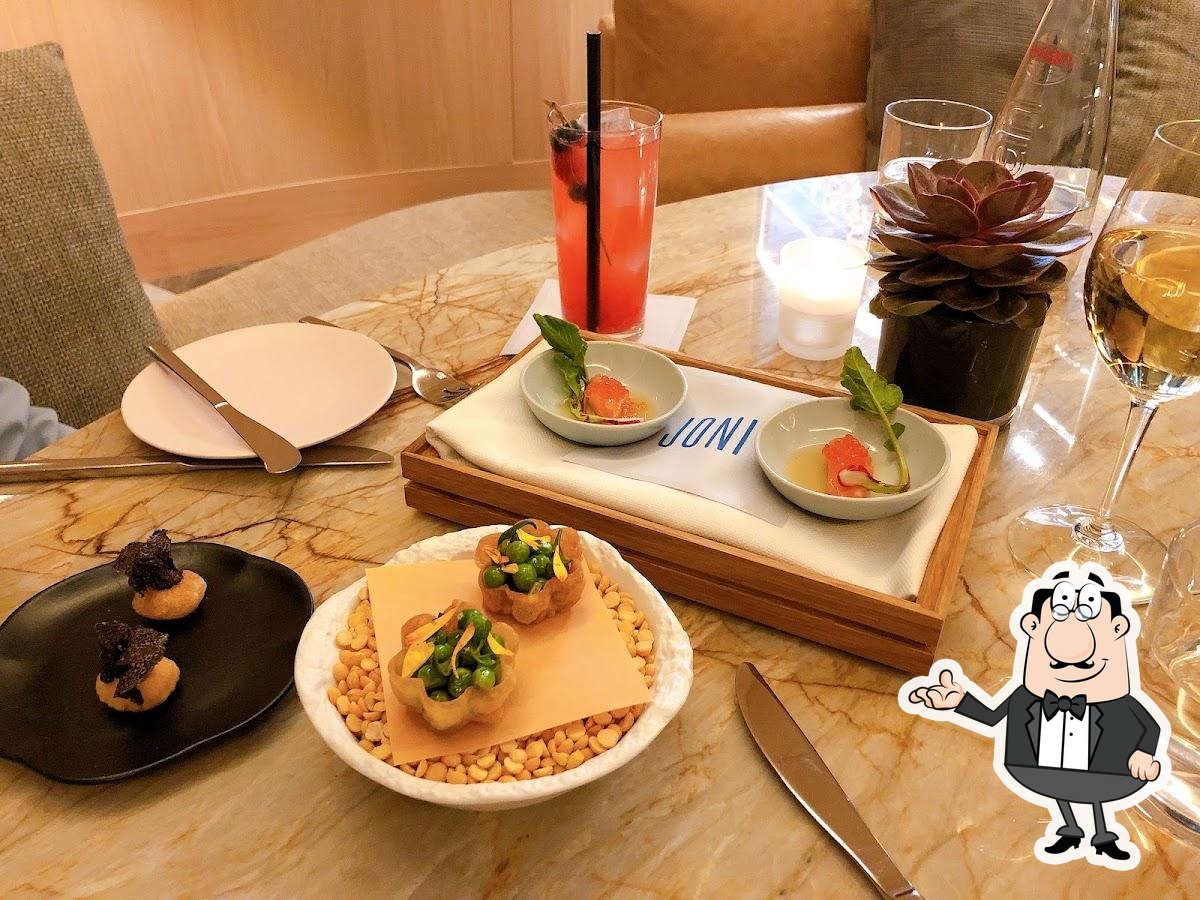 Joni Restaurant, Toronto, Museum - Restaurant menu, prices and reviews